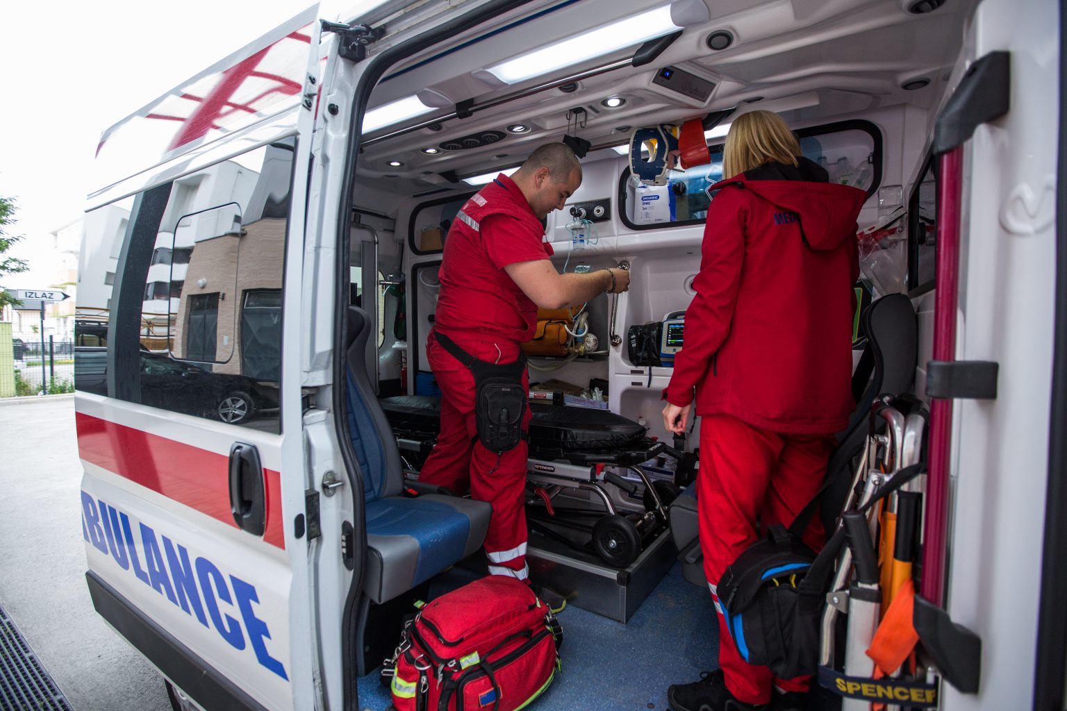 ПОЧЕТНА - Hitna pomoć Novi Sad